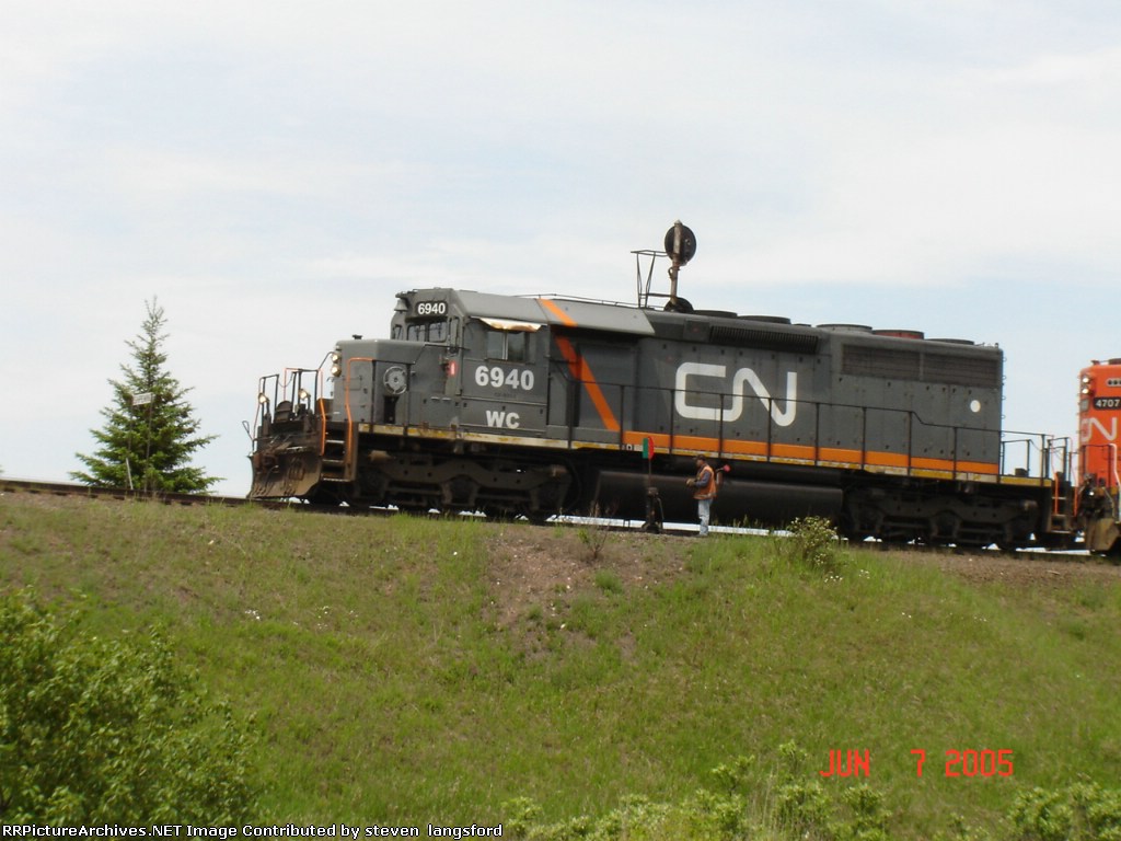 WC ENGINE # 6940 ARIVES AT THE YARD